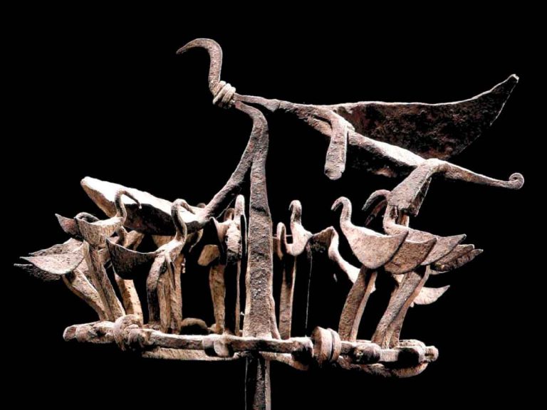 Osanyin, the orisa of herbs in the traditional practice of Ifá - Ilé Awo